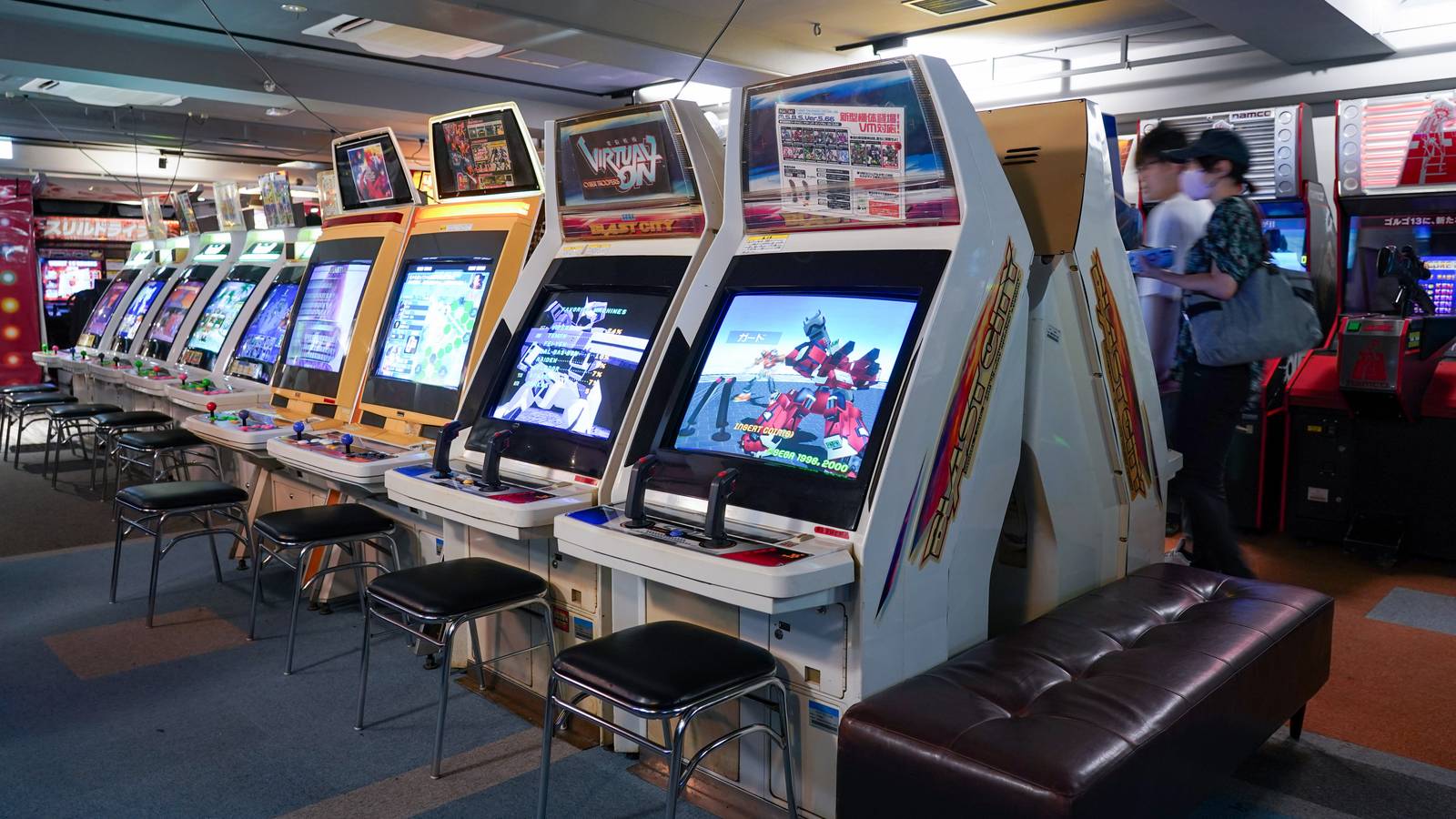 How to go to a Japanese arcade without looking like a tourist