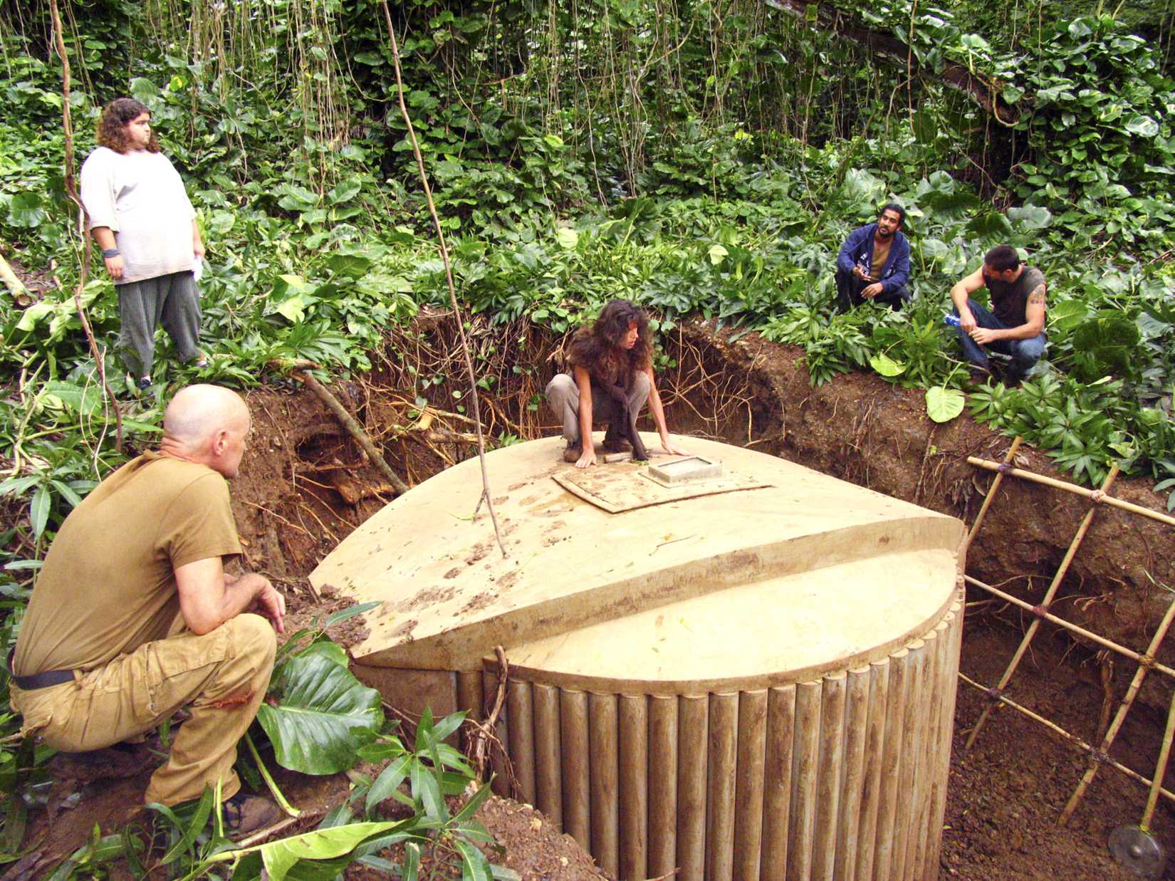 Lost leaving Netflix: Why you need to rewatch the best sci-fi show of ...