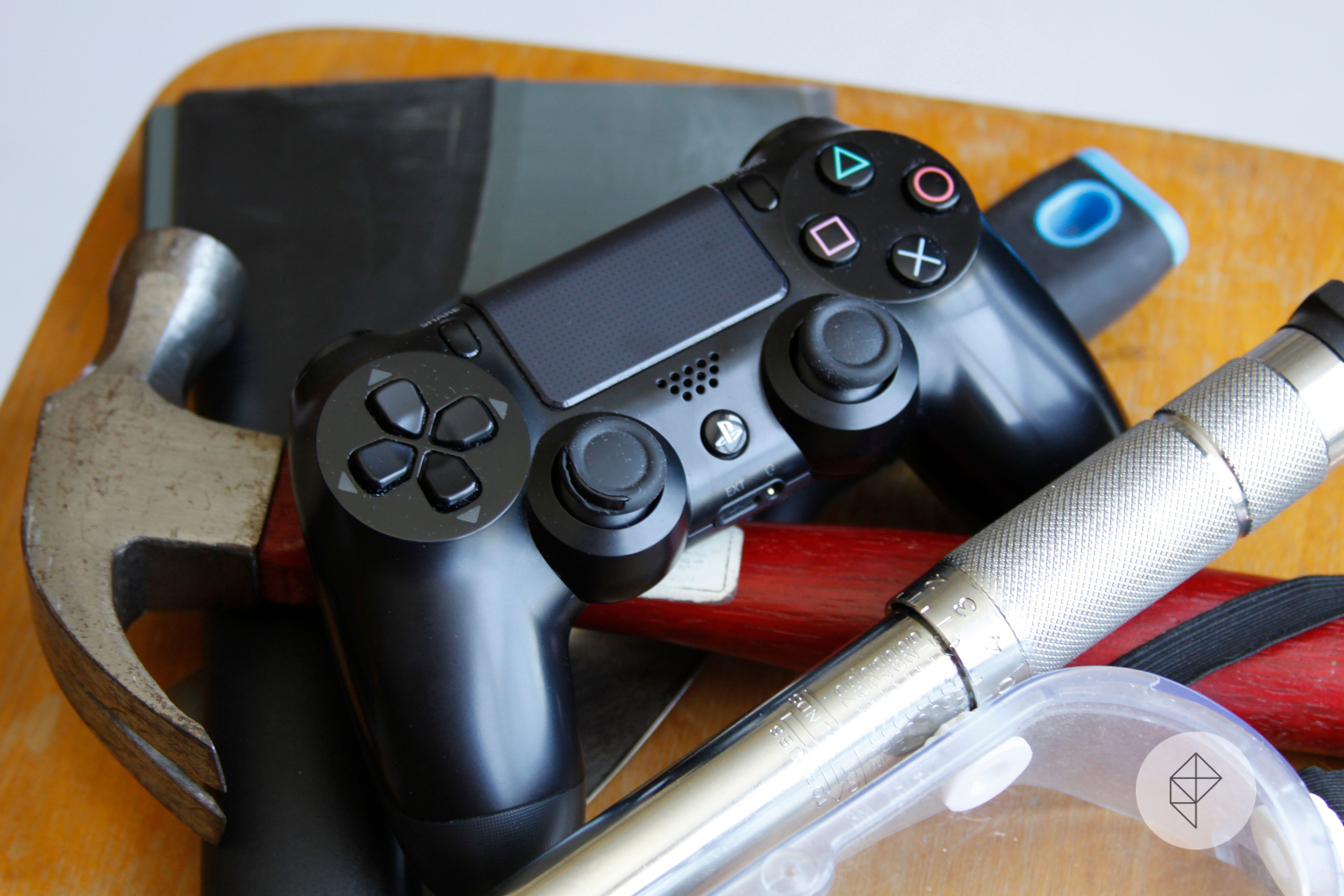 ps4 controller inside layout