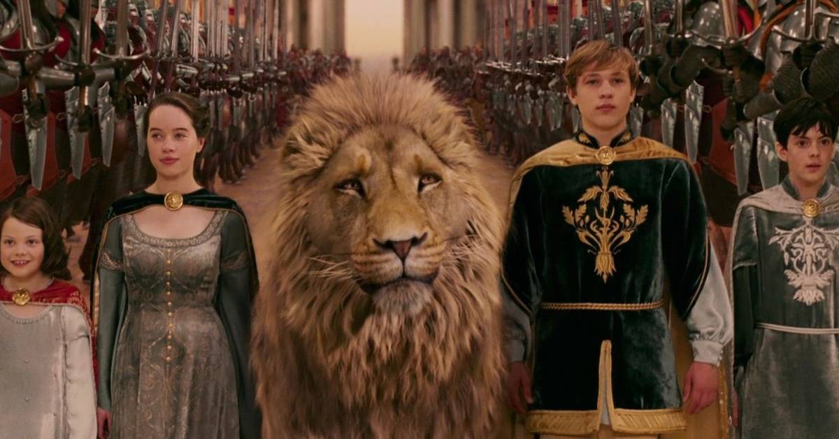 Narnia Narnia Wardrobe Narnia Chronicles Of Narnia