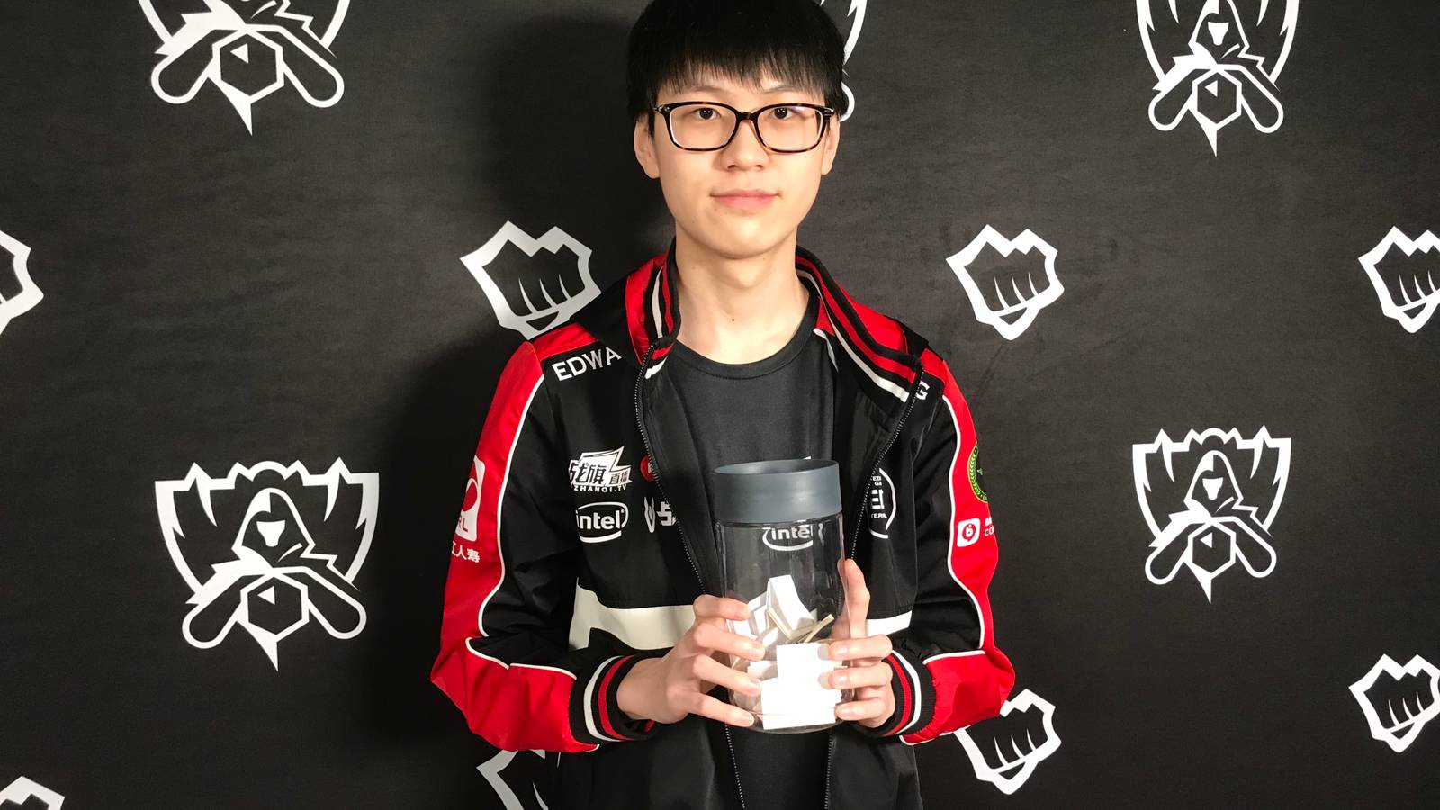 Worlds 2018: A Lightning Round interview with EDG’s Meiko