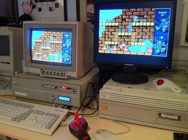 computer 2000 distribution