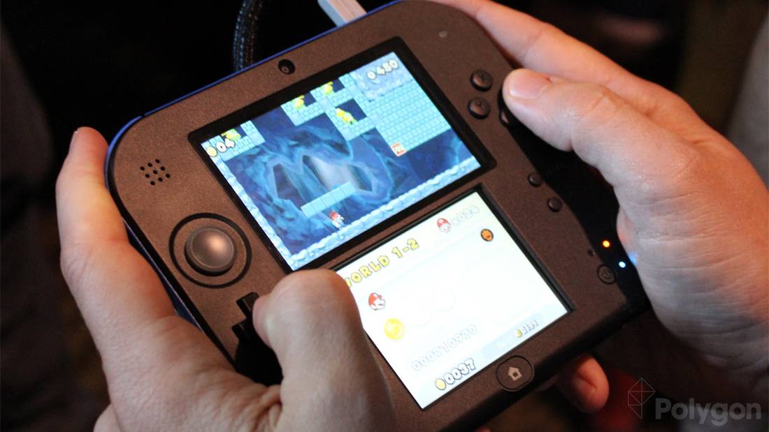 playing nintendo 2ds