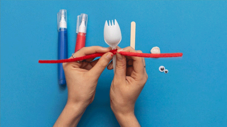 How a DIY Forky toy holds up against Disney’s official action figure