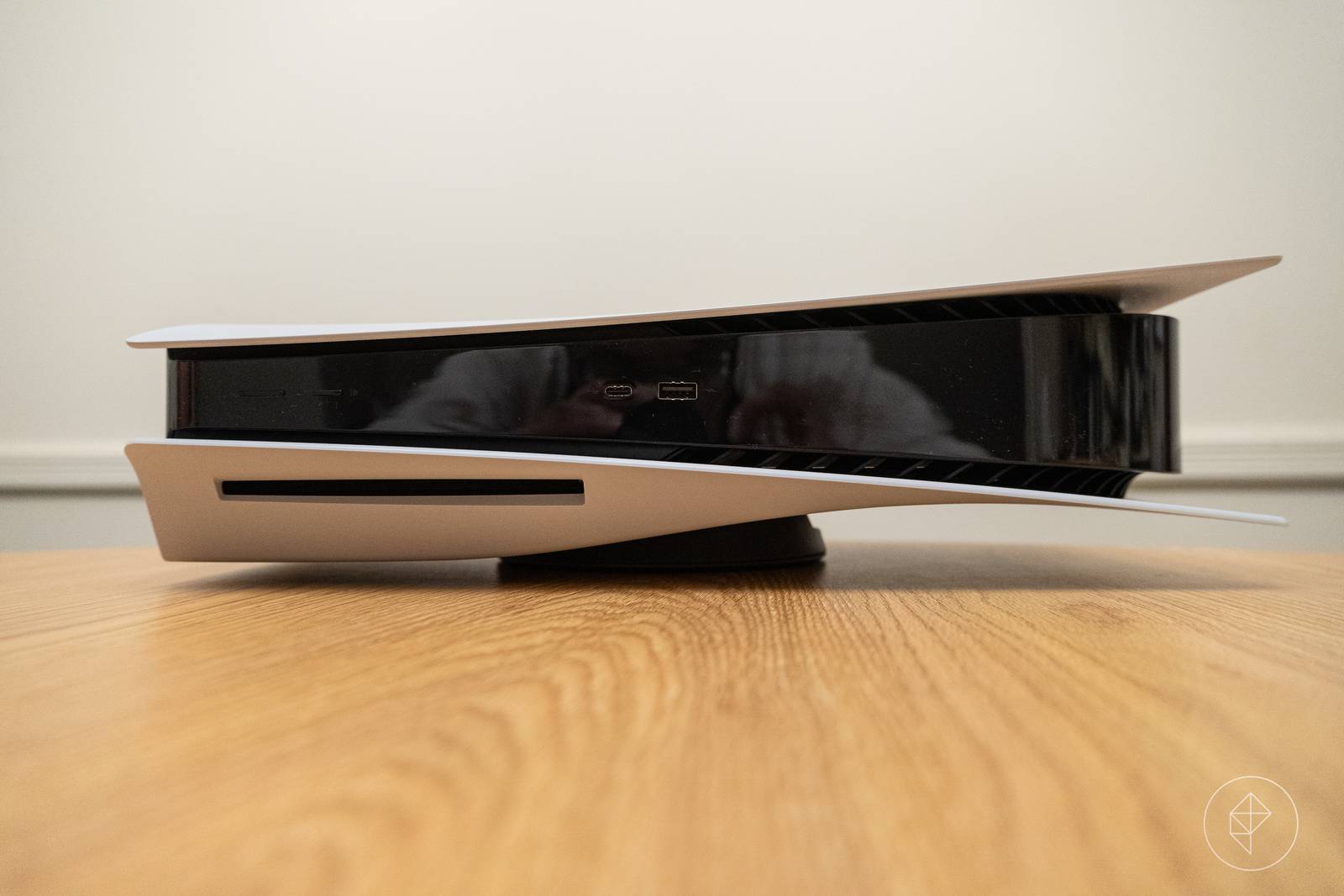 PS5 stand explained: vertical vs. horizontal orientations, side panels