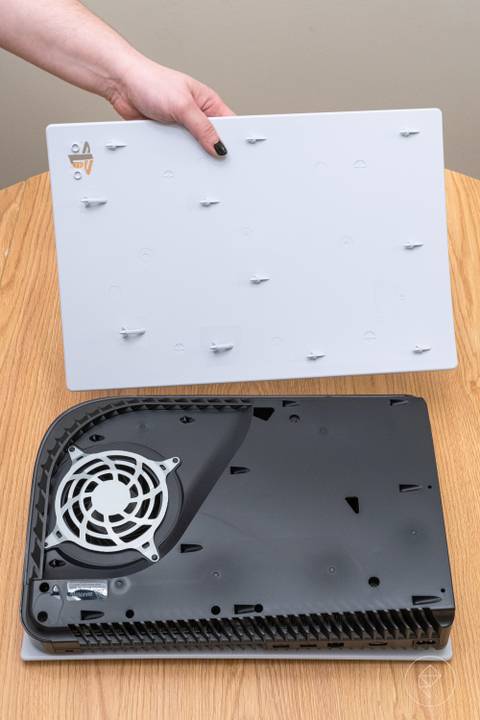 PS5 stand explained: vertical vs. horizontal orientations, side panels