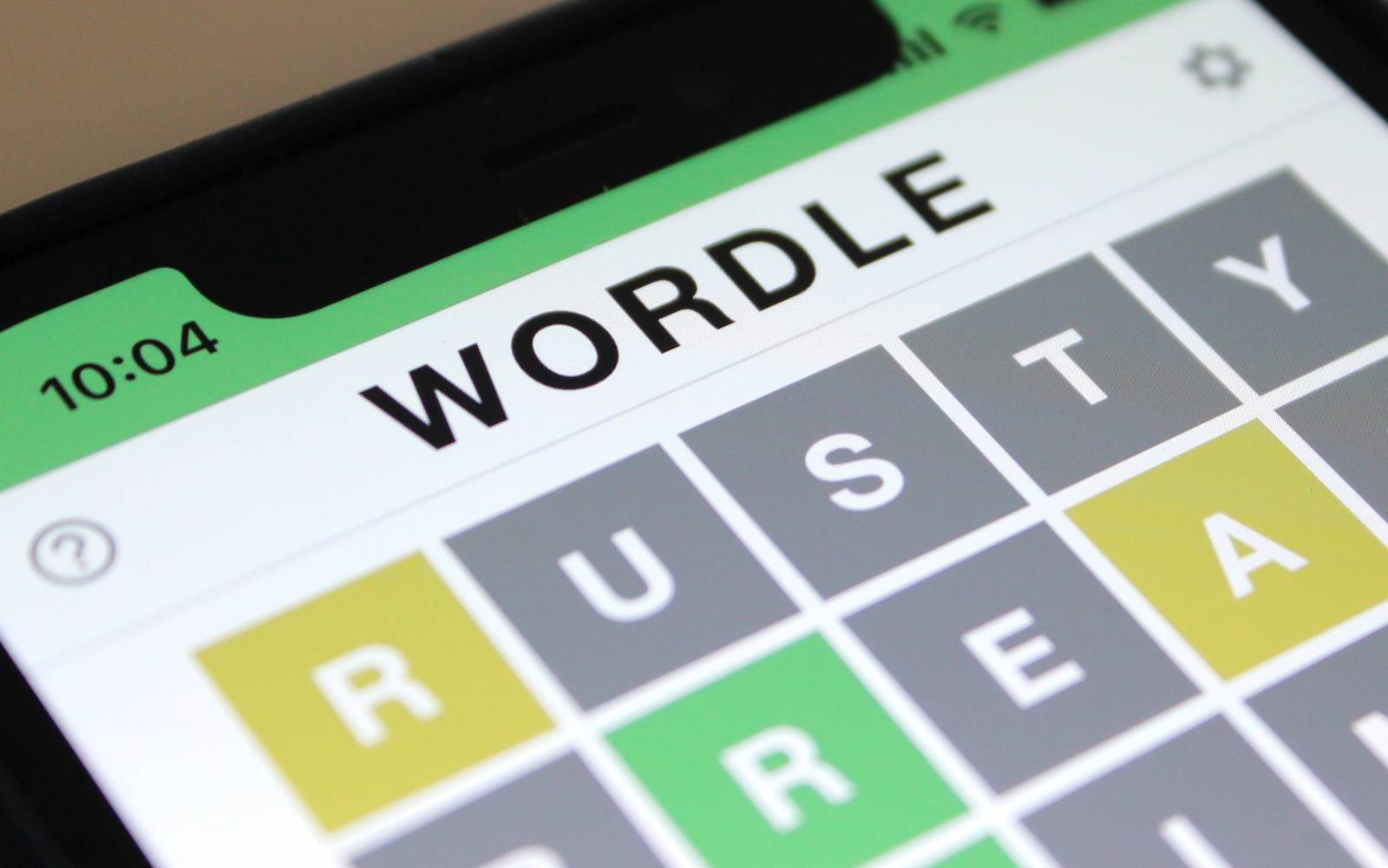WordleBot analyzes Wordle to help you play better
