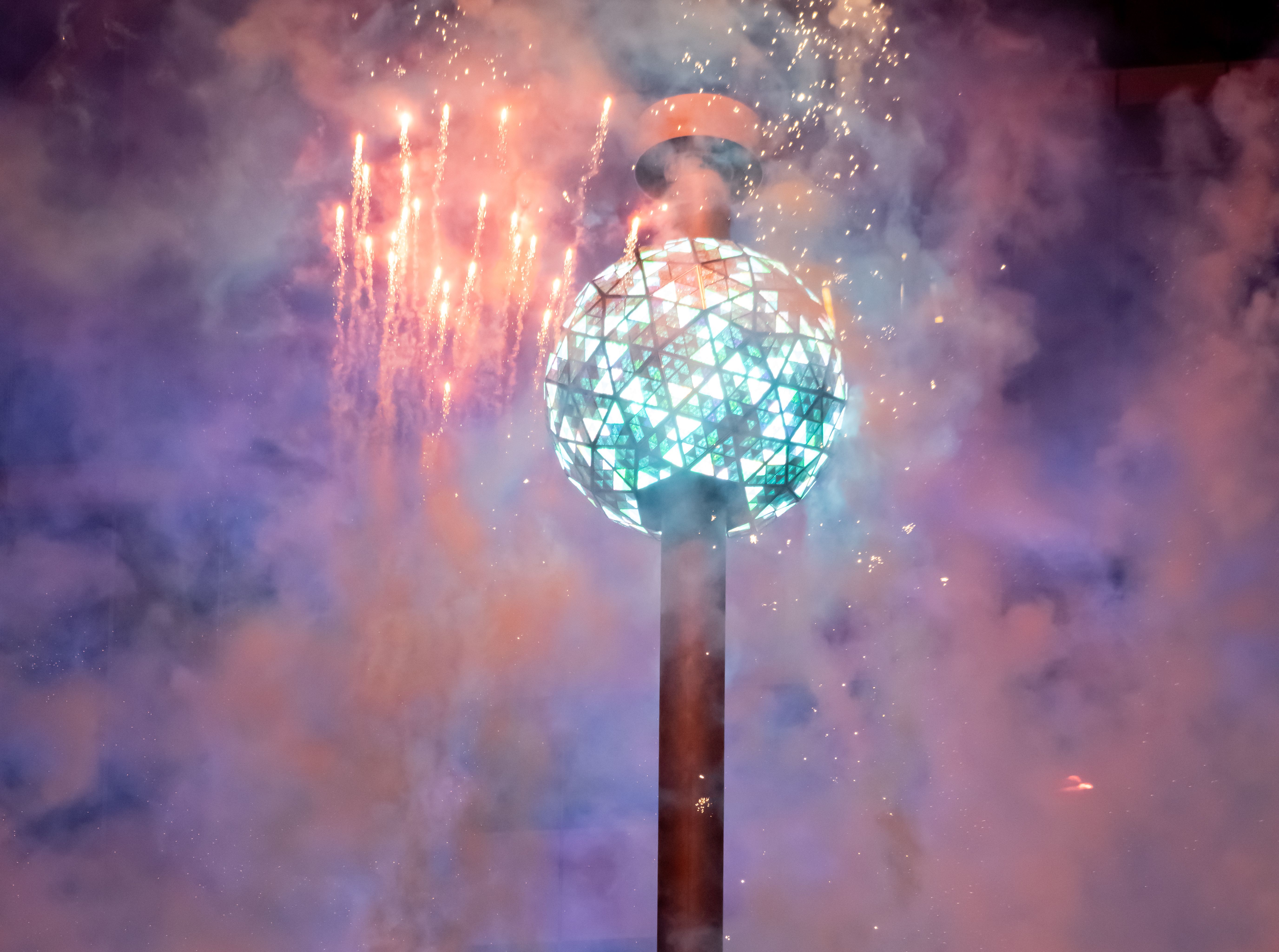 new year eve ball 2022