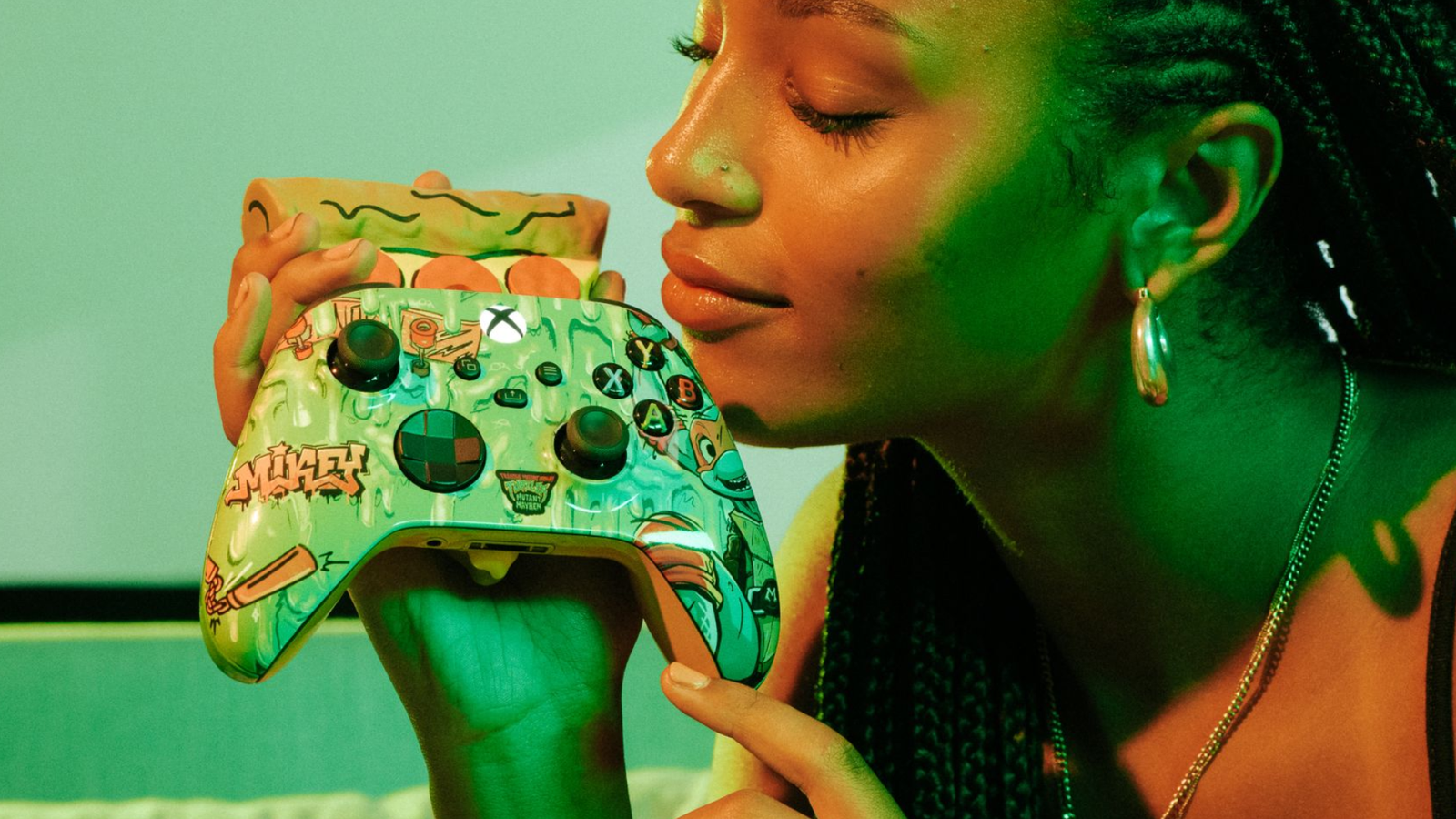 Pizza-scented Xbox controllers coming to hype new TMNT animated movie