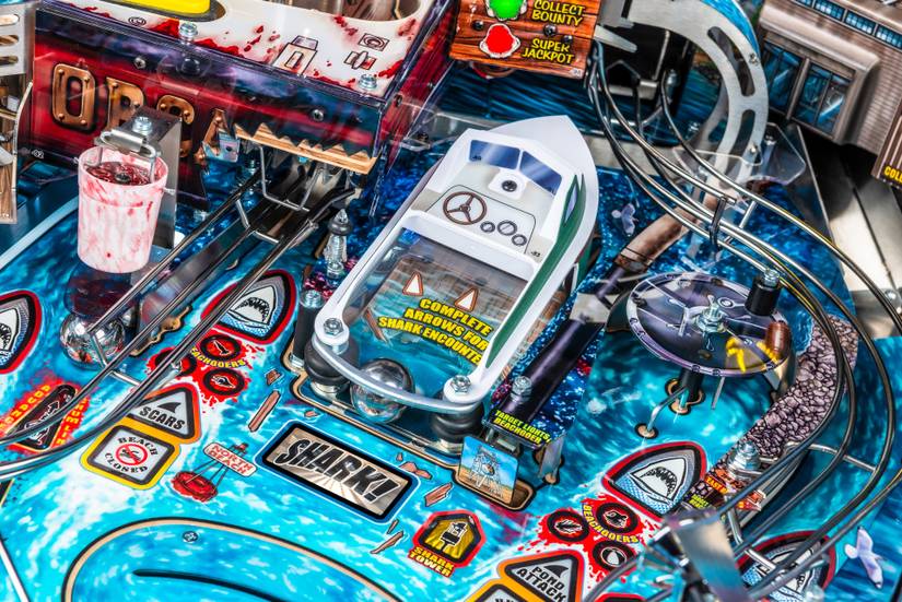 Stern’s Jaws pinball debuts in new photos, video walkthrough