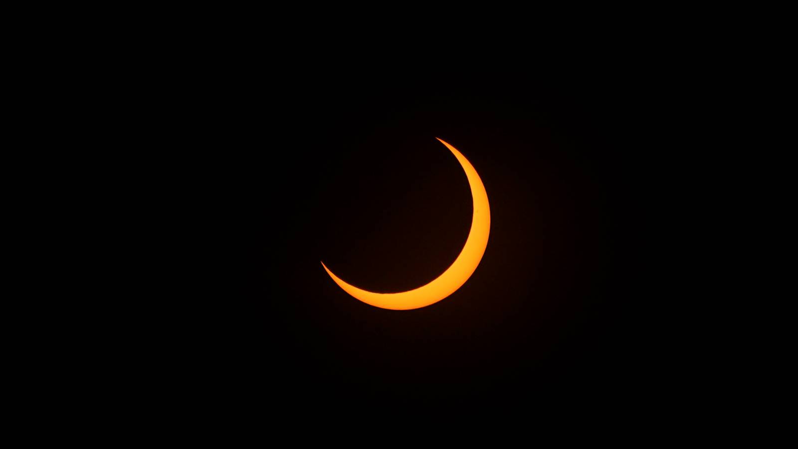 How and when to watch the solar eclipse on Twitch, Fortnite, Minecraft