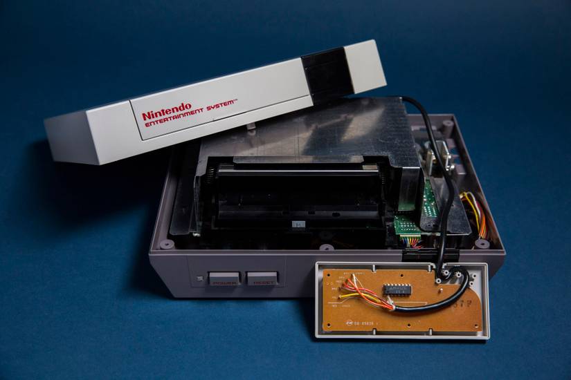 What's inside the NES Classic Edition